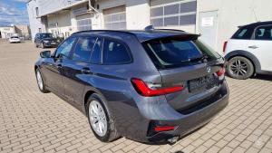 Grey BMW 318 2020 in Marijampole, with an engine capacity of 2.00 L and mileage of 160 thousand km for 15729 €, photo 5 on AUTOMOTO.COM.LV