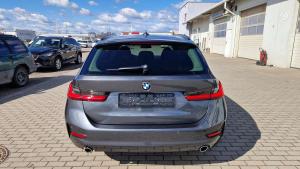 Grey BMW 318 2020 in Marijampole, with an engine capacity of 2.00 L and mileage of 160 thousand km for 15729 €, photo 6 on AUTOMOTO.COM.LV