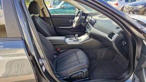 Grey BMW 318 2020 in Marijampole, with an engine capacity of 2.00 L and mileage of 160 thousand km for 15729 €, photo 9 on AUTOMOTO.COM.LV