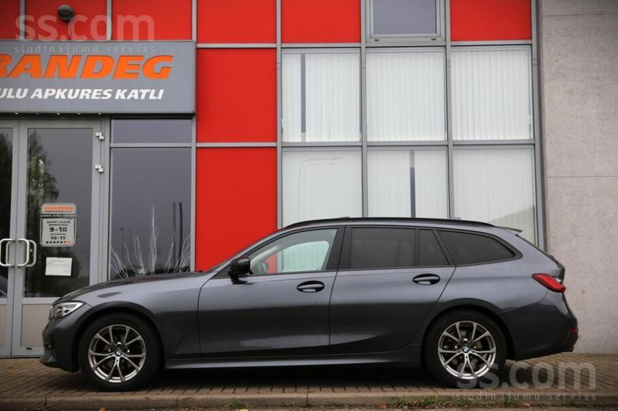 Grey BMW 318 2020 in Riga, with an engine capacity of 2.00 L and mileage of 225 thousand km for 18995 €, photo 3 on AUTOMOTO.COM.LV