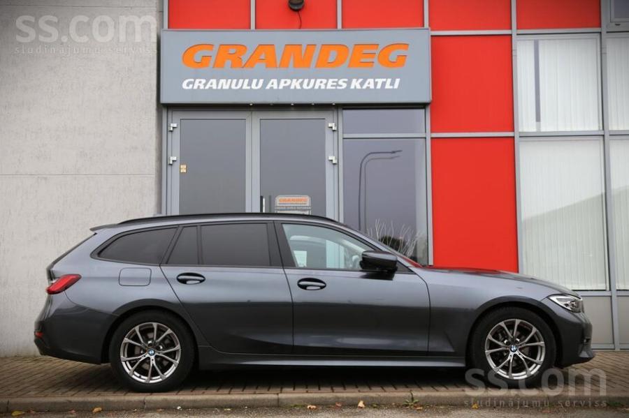 Grey BMW 318 2020 in Riga, with an engine capacity of 2.00 L and mileage of 225 thousand km for 18995 €, photo 4 on AUTOMOTO.COM.LV