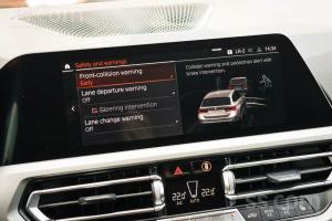 Pelēks BMW 318 2021 Tukums, ar dzinēja tilpumu 2.00 L un nobraukumu 216 tūkst. km par 16790 €, foto 18 vietnē AUTOMOTO.COM.LV
