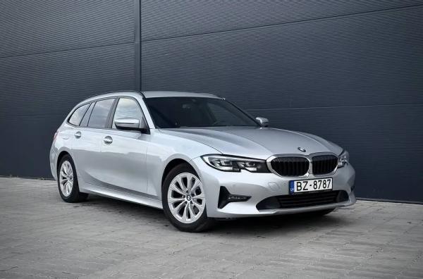 Grey BMW 318 2021 in Riga, with an engine capacity of 2.00 L and mileage of 196 thousand km for 18500 €, photo 4 on AUTOMOTO.COM.LV