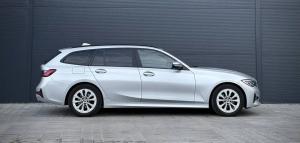 Grey BMW 318 2021 in Riga, with an engine capacity of 2.00 L and mileage of 196 thousand km for 18500 €, photo 6 on AUTOMOTO.COM.LV