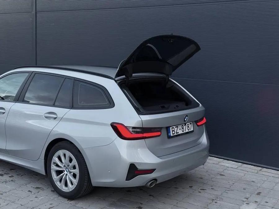 Grey BMW 318 2021 in Riga, with an engine capacity of 2.00 L and mileage of 196 thousand km for 18500 €, photo 8 on AUTOMOTO.COM.LV