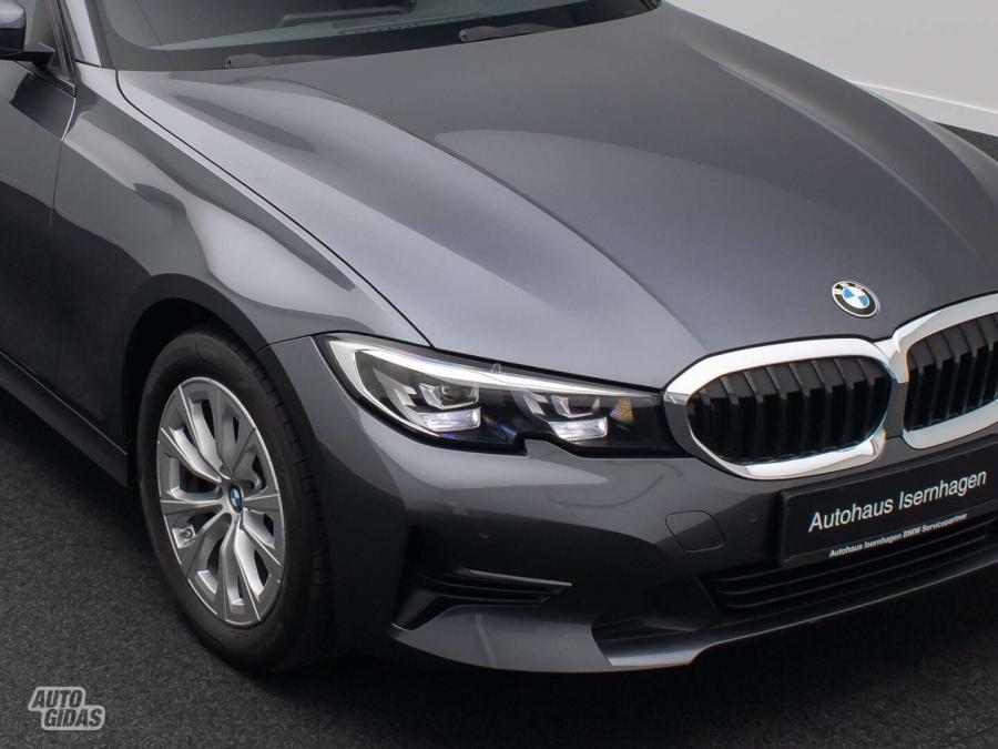 Grey BMW 318 2022 in Kaunas, with an engine capacity of 2.00 L and mileage of 39 thousand km for 29609 €, photo 18 on AUTOMOTO.COM.LV