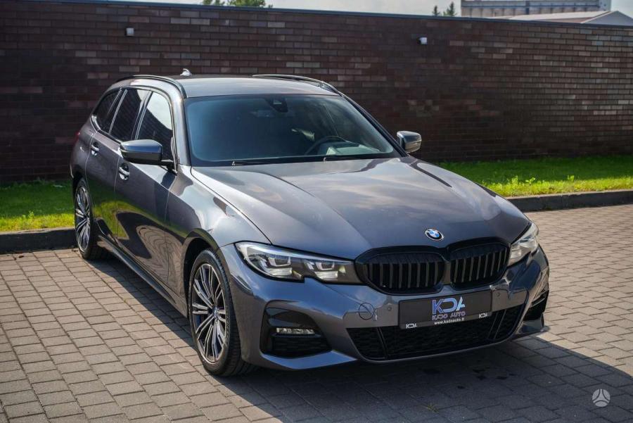 Grey BMW 318 2022 in Marijampole, with an engine capacity of 2.00 L and mileage of 127 thousand km for 21950 €, photo 3 on AUTOMOTO.COM.LV
