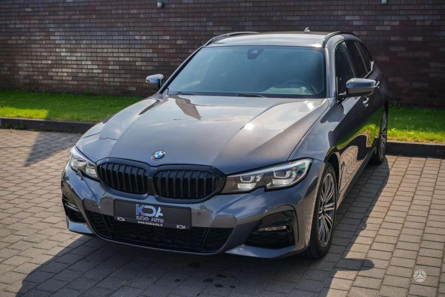 Grey BMW 318 2022 in Marijampole, with an engine capacity of 2.00 L and mileage of 127 thousand km for 21950 €, photo 5 on AUTOMOTO.COM.LV