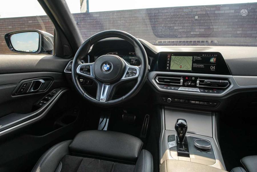 Grey BMW 318 2022 in Marijampole, with an engine capacity of 2.00 L and mileage of 127 thousand km for 21950 €, photo 18 on AUTOMOTO.COM.LV