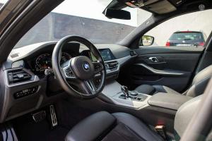 Grey BMW 318 2022 in Marijampole, with an engine capacity of 2.00 L and mileage of 127 thousand km for 21950 €, photo 27 on AUTOMOTO.COM.LV