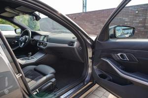 Grey BMW 318 2022 in Marijampole, with an engine capacity of 2.00 L and mileage of 127 thousand km for 21950 €, photo 36 on AUTOMOTO.COM.LV
