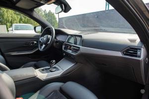 Grey BMW 318 2022 in Marijampole, with an engine capacity of 2.00 L and mileage of 127 thousand km for 21950 €, photo 37 on AUTOMOTO.COM.LV