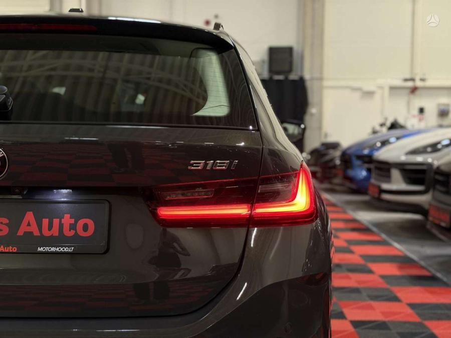 Pelēks BMW 318 2025 Viļņa, ar dzinēja tilpumu 2.00 L un nobraukumu 4 tūkst. km par 33500 €, foto 9 vietnē AUTOMOTO.COM.LV