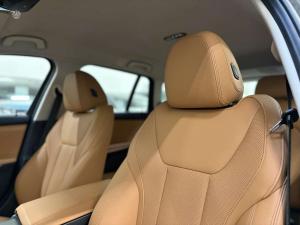 Pelēks BMW 318 2025 Viļņa, ar dzinēja tilpumu 2.00 L un nobraukumu 4 tūkst. km par 33500 €, foto 16 vietnē AUTOMOTO.COM.LV