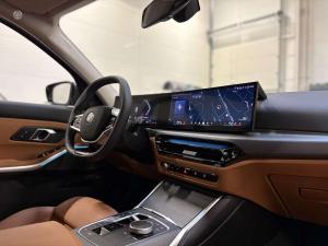 Pelēks BMW 318 2025 Viļņa, ar dzinēja tilpumu 2.00 L un nobraukumu 4 tūkst. km par 33500 €, foto 19 vietnē AUTOMOTO.COM.LV