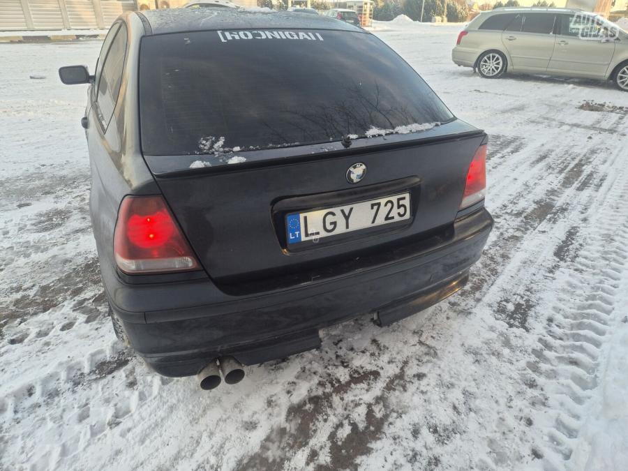 BMW 318 2002 Klaipėda, ar dzinēja tilpumu 1.80 L un nobraukumu 264 tūkst. km par 750 €, foto 3 vietnē AUTOMOTO.COM.LV
