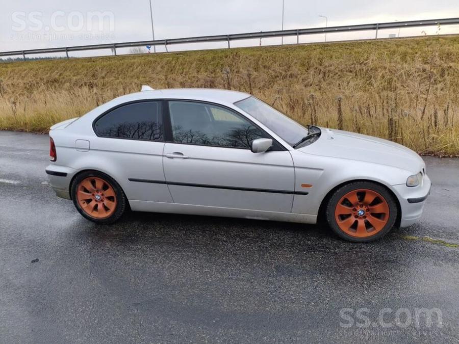 BMW 318 2002 in Riga, with an engine capacity of 2.50 L and mileage of 247 thousand km for 3890 €, photo 4 on AUTOMOTO.COM.LV