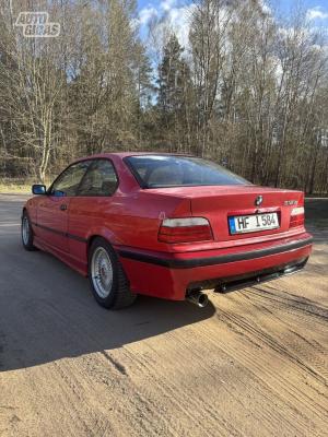 Red BMW 318 1993 in Moletai, with an engine capacity of 1.80 L and mileage of 262 thousand km for 2950 €, photo 7 on AUTOMOTO.COM.LV