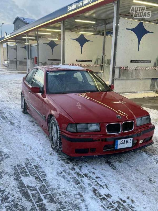 Sarkans BMW 318 1998 Viļņa, ar dzinēja tilpumu 1.80 L un nobraukumu 230 tūkst. km par 1550 €, foto 3 vietnē AUTOMOTO.COM.LV