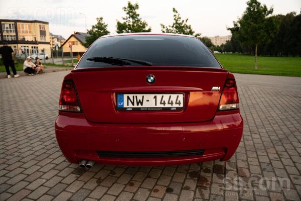 Red BMW 318 2003 in Riga, with an engine capacity of 2.50 L and mileage of 253 thousand km for 3000 €, photo 4 on AUTOMOTO.COM.LV