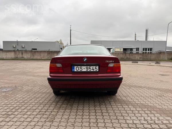 Красный БМВ 318 1991 в Рига, объемом двигателя 1.80 л и пробегом 345 тыс. км за 2599 €, фото 6 на AUTOMOTO.COM.LV