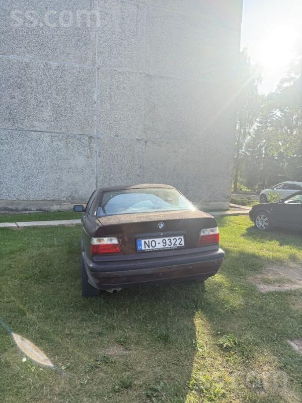 Sarkans BMW 318 1993 Rēzekne, ar dzinēja tilpumu 1.80 L un nobraukumu 335 tūkst. km par 2600 €, foto 4 vietnē AUTOMOTO.COM.LV