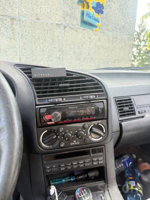 Red BMW 318 1993 in Rezekne, with an engine capacity of 1.80 L and mileage of 335 thousand km for 2600 €, photo 8 on AUTOMOTO.COM.LV