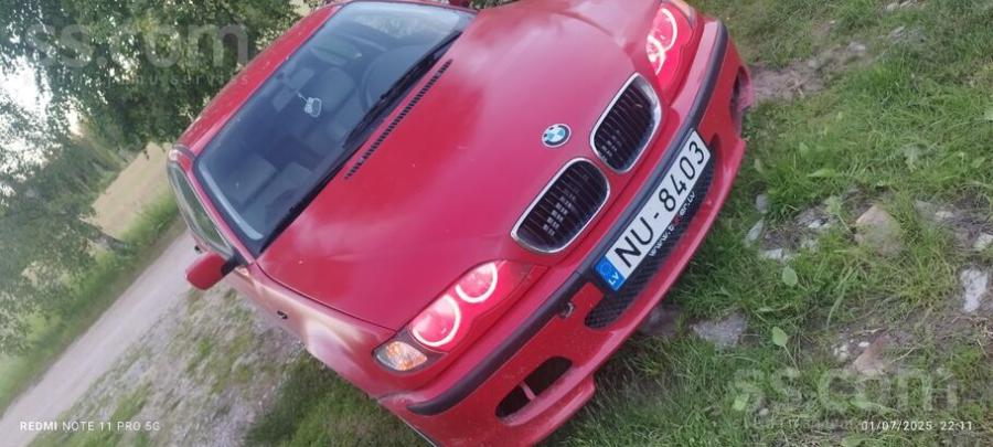 Red BMW 318 2002 in Talsi, with an engine capacity of 1.80 L and mileage of 412 thousand km for 1400 €, photo 1 on AUTOMOTO.COM.LV