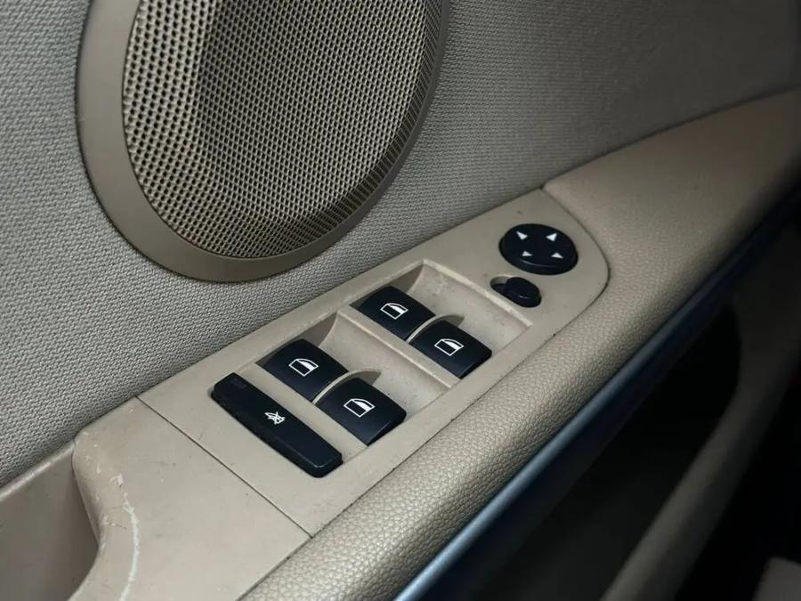 Sarkans BMW 318 2005 Jelgava, ar dzinēja tilpumu 2.00 L un nobraukumu 268 tūkst. km par 2690 €, foto 17 vietnē AUTOMOTO.COM.LV