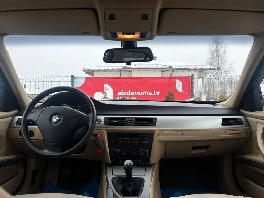 Sarkans BMW 318 2005 Jelgava, ar dzinēja tilpumu 2.00 L un nobraukumu 268 tūkst. km par 2690 €, foto 24 vietnē AUTOMOTO.COM.LV