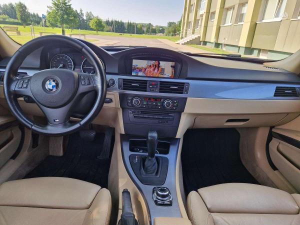 Sarkans BMW 318 2011 Kauņa, ar dzinēja tilpumu 2.00 L un nobraukumu 317 tūkst. km par 5250 €, foto 4 vietnē AUTOMOTO.COM.LV