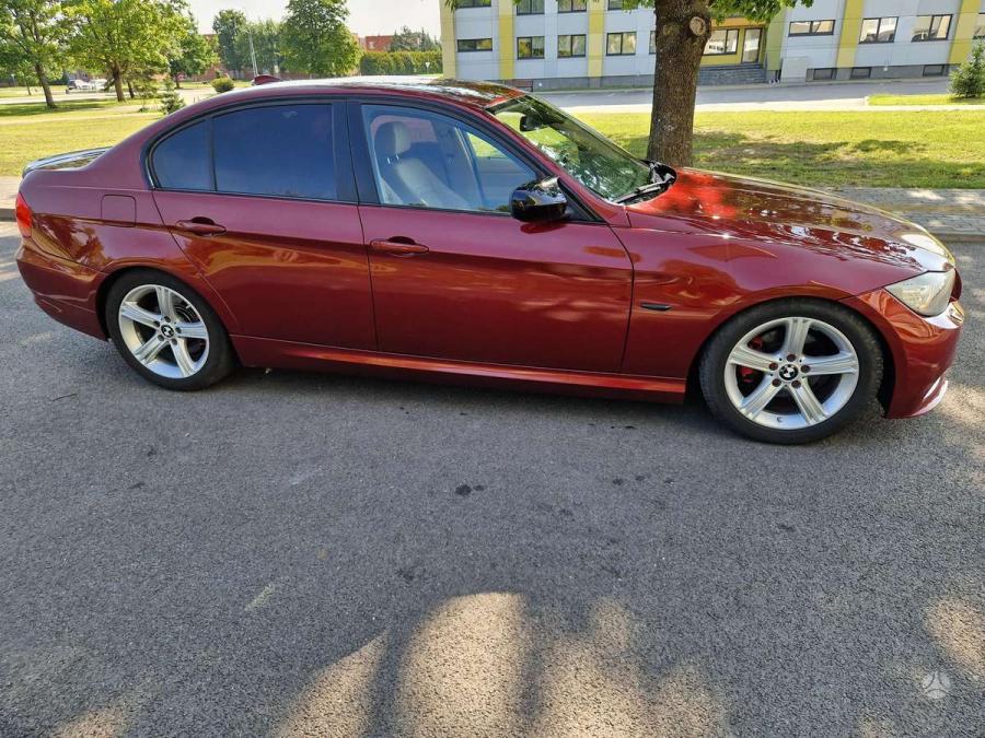 Sarkans BMW 318 2011 Kauņa, ar dzinēja tilpumu 2.00 L un nobraukumu 317 tūkst. km par 5250 €, foto 12 vietnē AUTOMOTO.COM.LV