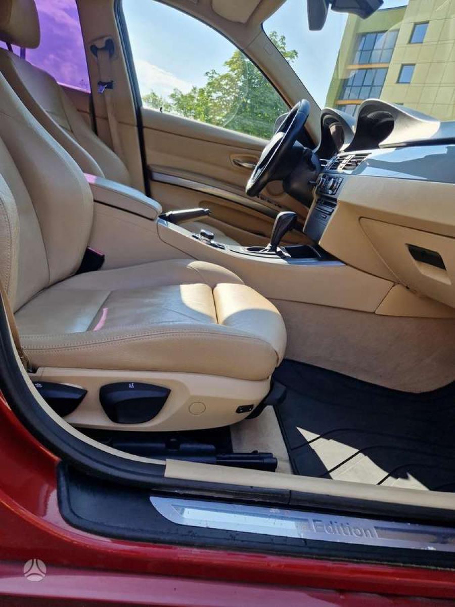 Sarkans BMW 318 2011 Kauņa, ar dzinēja tilpumu 2.00 L un nobraukumu 317 tūkst. km par 5250 €, foto 26 vietnē AUTOMOTO.COM.LV
