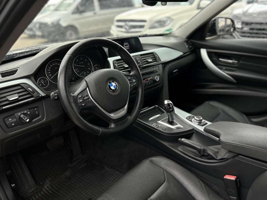 Red BMW 318 2014 in Kaunas, with an engine capacity of 2.00 L and mileage of 234 thousand km for 9550 €, photo 19 on AUTOMOTO.COM.LV