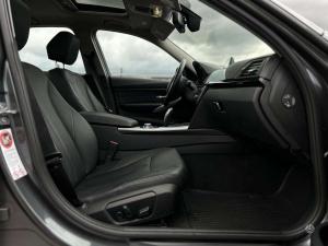 Red BMW 318 2014 in Kaunas, with an engine capacity of 2.00 L and mileage of 234 thousand km for 9550 €, photo 31 on AUTOMOTO.COM.LV