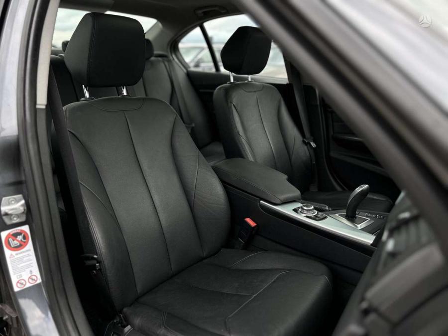 Red BMW 318 2014 in Kaunas, with an engine capacity of 2.00 L and mileage of 234 thousand km for 9550 €, photo 32 on AUTOMOTO.COM.LV
