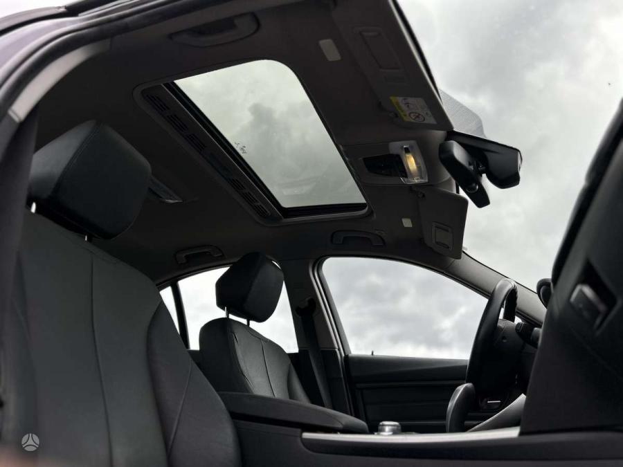Red BMW 318 2014 in Kaunas, with an engine capacity of 2.00 L and mileage of 234 thousand km for 9550 €, photo 33 on AUTOMOTO.COM.LV