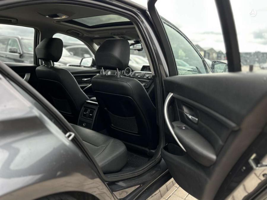 Red BMW 318 2014 in Kaunas, with an engine capacity of 2.00 L and mileage of 234 thousand km for 9550 €, photo 37 on AUTOMOTO.COM.LV