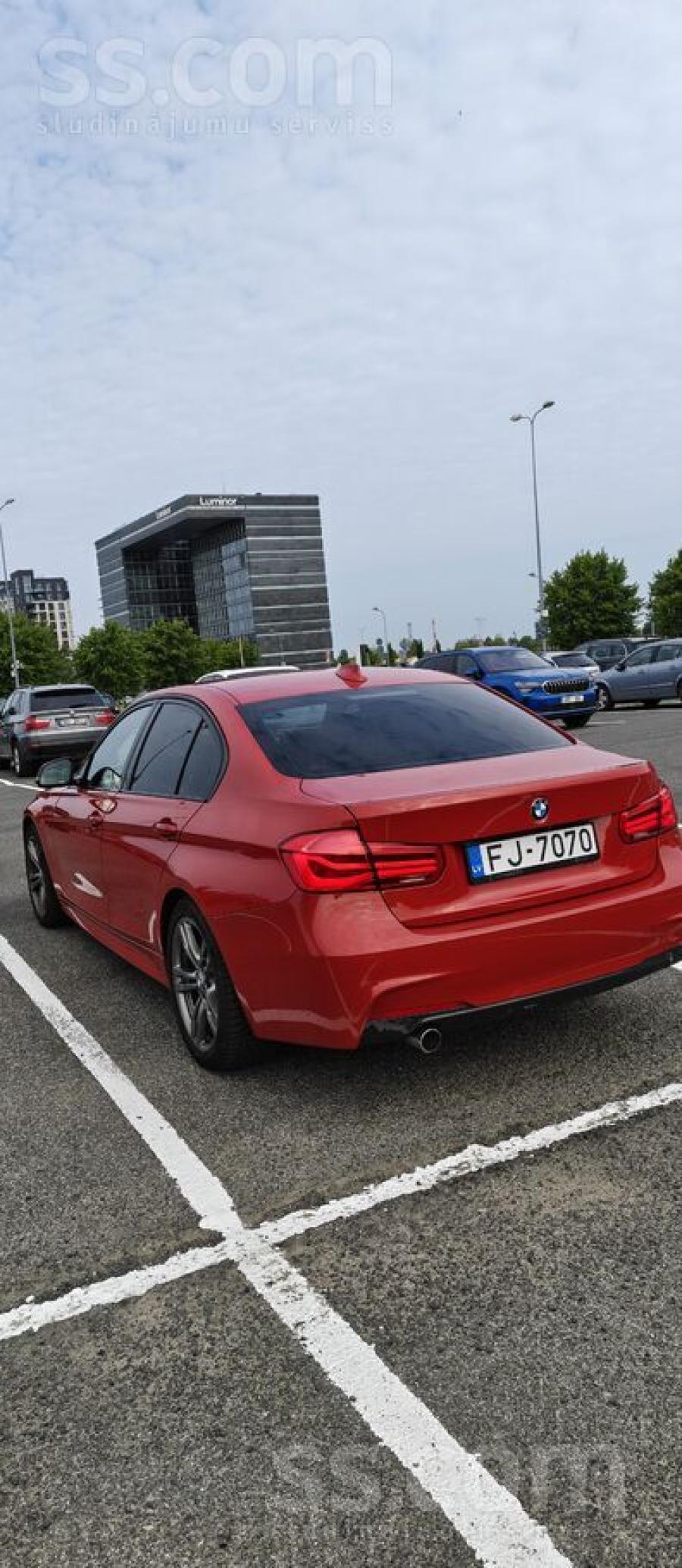 Sarkans BMW 318 2018 Rīga, ar dzinēja tilpumu 2.00 L un nobraukumu 114 tūkst. km par 14300 €, foto 8 vietnē AUTOMOTO.COM.LV