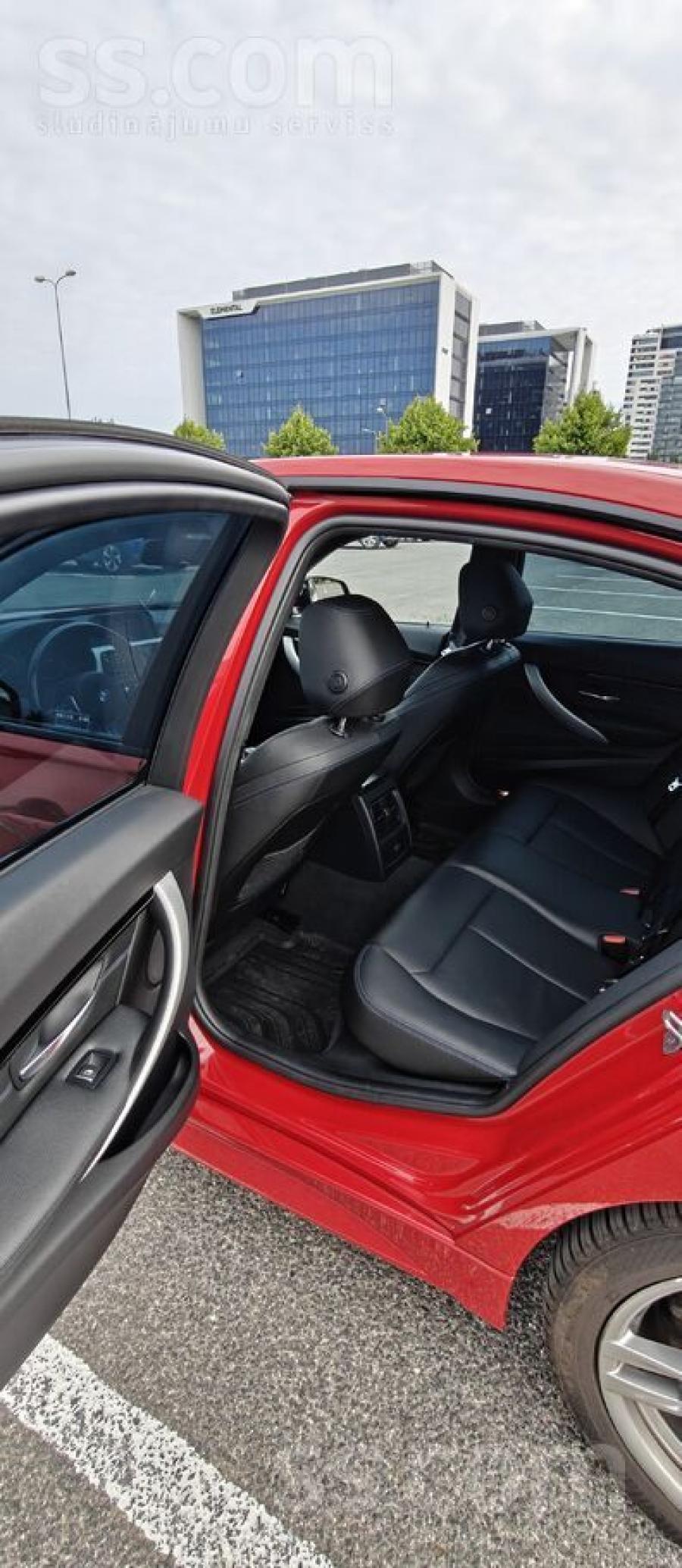 Sarkans BMW 318 2018 Rīga, ar dzinēja tilpumu 2.00 L un nobraukumu 114 tūkst. km par 14300 €, foto 12 vietnē AUTOMOTO.COM.LV