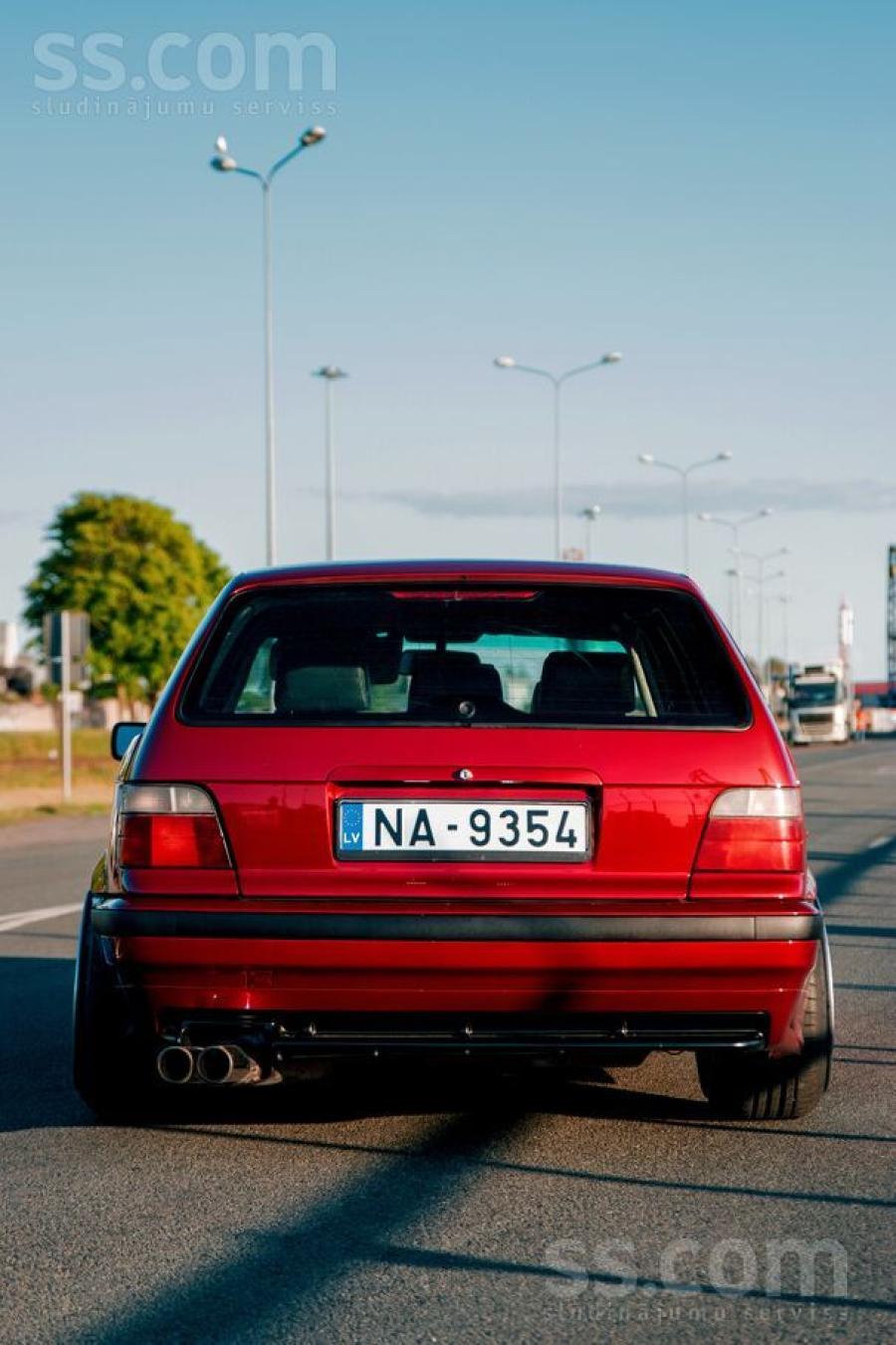 Red BMW 318 1997 in Liepaja, with an engine capacity of 1.80 L and mileage of 333 thousand km for 4400 €, photo 6 on AUTOMOTO.COM.LV
