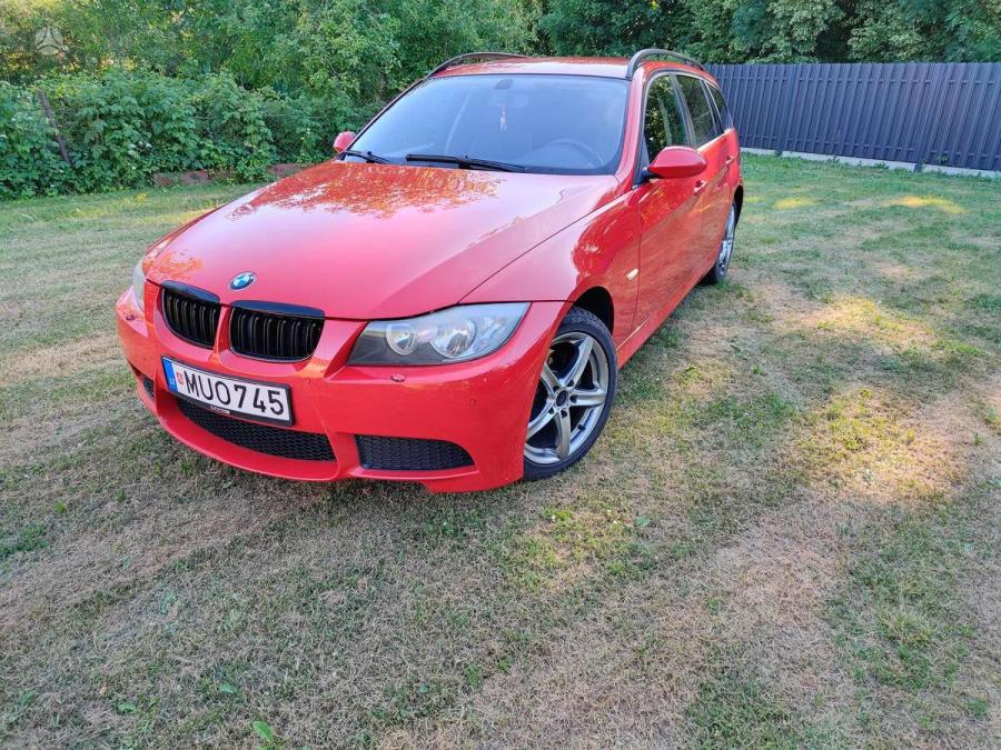Sarkans BMW 318 2006 Vilkaviškis, ar dzinēja tilpumu 2.00 L un nobraukumu 372 tūkst. km par 1999 €, foto 1 vietnē AUTOMOTO.COM.LV