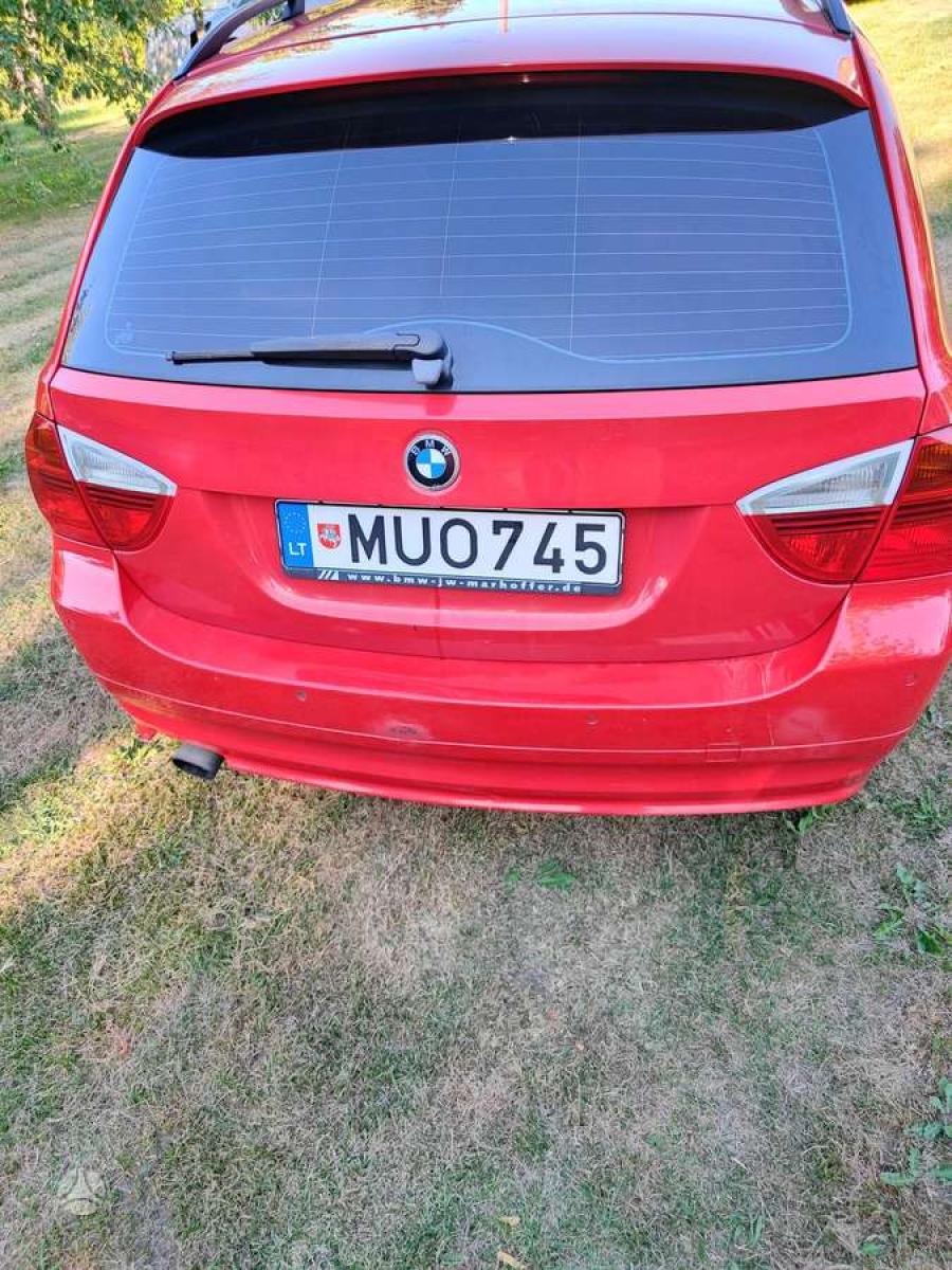 Sarkans BMW 318 2006 Vilkaviškis, ar dzinēja tilpumu 2.00 L un nobraukumu 372 tūkst. km par 1999 €, foto 13 vietnē AUTOMOTO.COM.LV