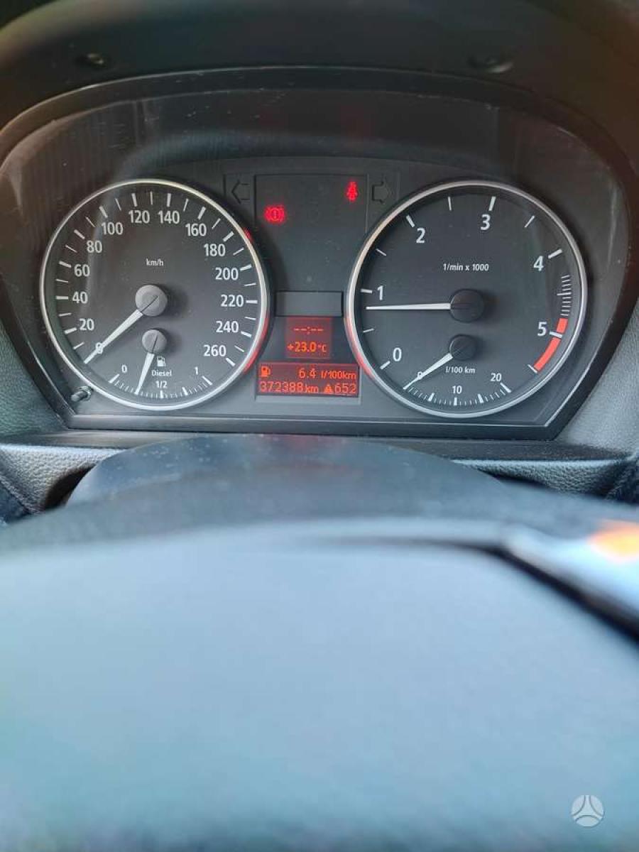 Sarkans BMW 318 2006 Vilkaviškis, ar dzinēja tilpumu 2.00 L un nobraukumu 372 tūkst. km par 1999 €, foto 20 vietnē AUTOMOTO.COM.LV