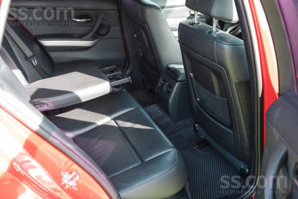 Red BMW 318 2009 in Dobele, with an engine capacity of 2.00 L and mileage of 426 thousand km for 4450 €, photo 6 on AUTOMOTO.COM.LV