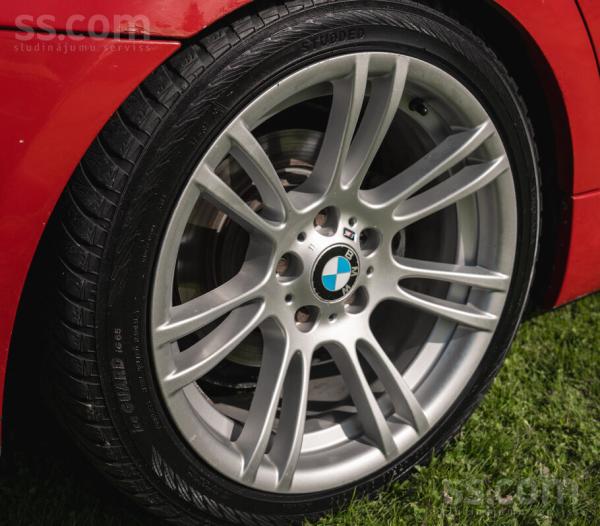 Red BMW 318 2009 in Dobele, with an engine capacity of 2.00 L and mileage of 426 thousand km for 4450 €, photo 7 on AUTOMOTO.COM.LV