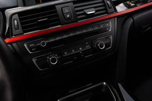 Red BMW 318 2012 in Jelgava, with an engine capacity of 2.00 L and mileage of 310 thousand km for 7500 €, photo 17 on AUTOMOTO.COM.LV