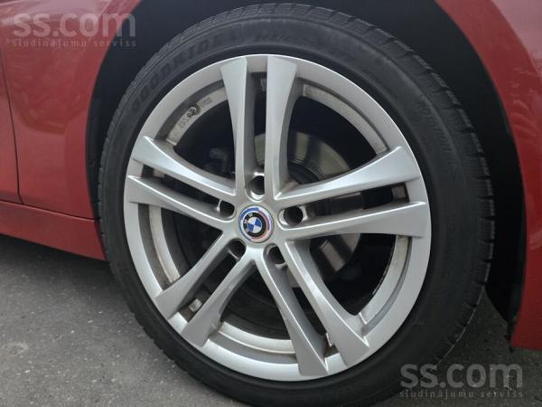 Sarkans BMW 318 2015 Rīga, ar dzinēja tilpumu 2.00 L un nobraukumu 246 tūkst. km par 8200 €, foto 3 vietnē AUTOMOTO.COM.LV