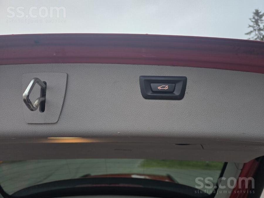 Red BMW 318 2015 in Riga, with an engine capacity of 2.00 L and mileage of 246 thousand km for 8200 €, photo 16 on AUTOMOTO.COM.LV