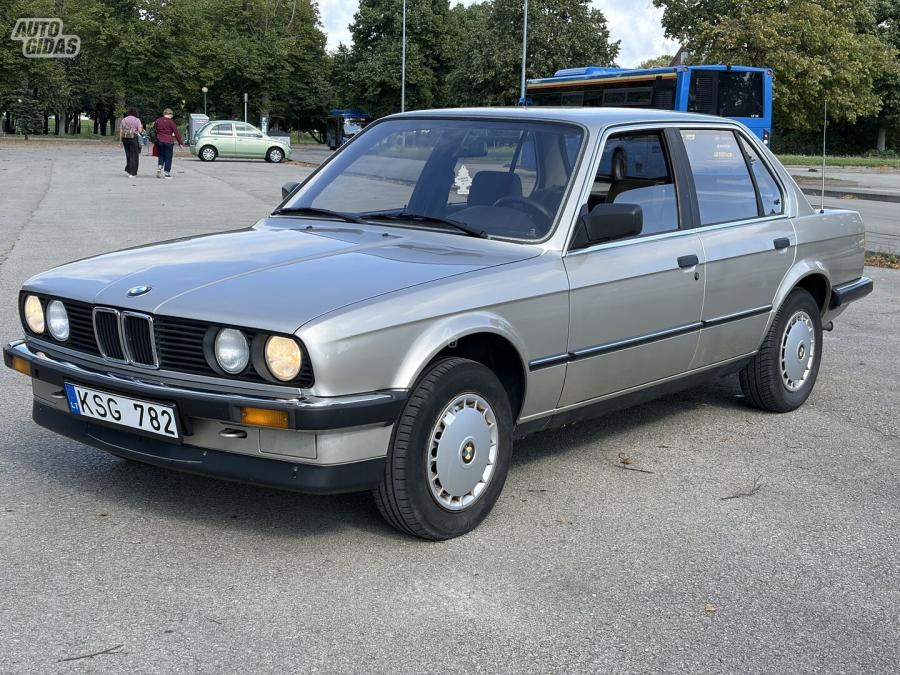 BMW 318 1985 Klaipėda, ar dzinēja tilpumu 1.80 L un nobraukumu 90 tūkst. km par 7300 €, foto 6 vietnē AUTOMOTO.COM.LV